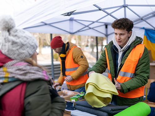 A Rights-Based Approach to Addressing Homelessness | CMHC